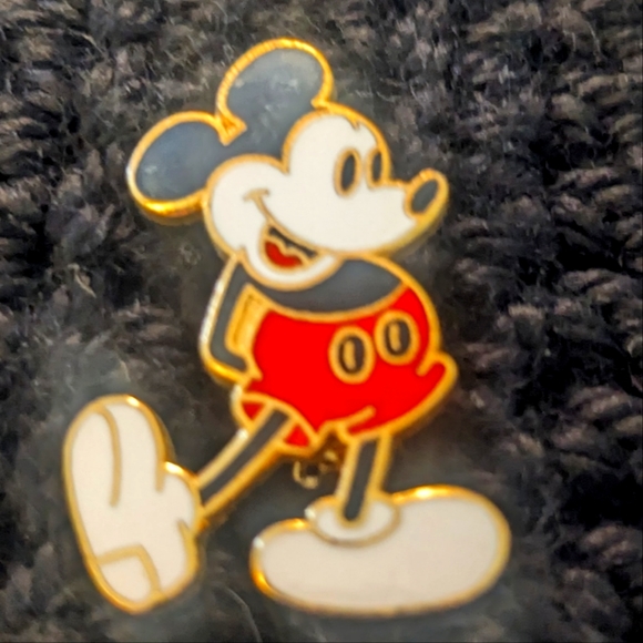 Disney | Jewelry | Vintage Mickey Mouse Disney Pin | Poshmark